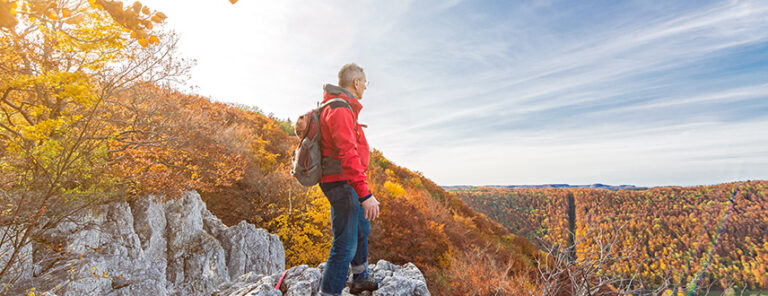 The Health Benefits of Hiking in the Fall